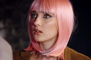 Discover How to Tame a Silver Fox Actors, Characters & Plot - Crazy ...